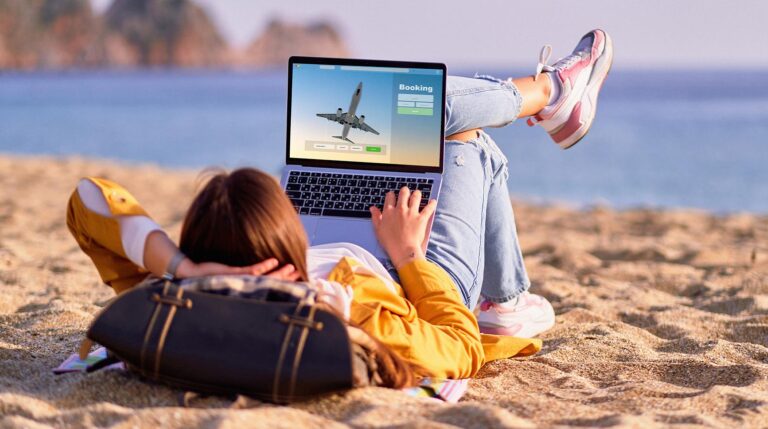 How to Maximize Vacation Days in 2025 - Travelcentre US Blog